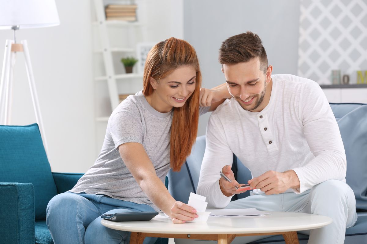 SavingK - Make Money. Manage Money. Save Money.