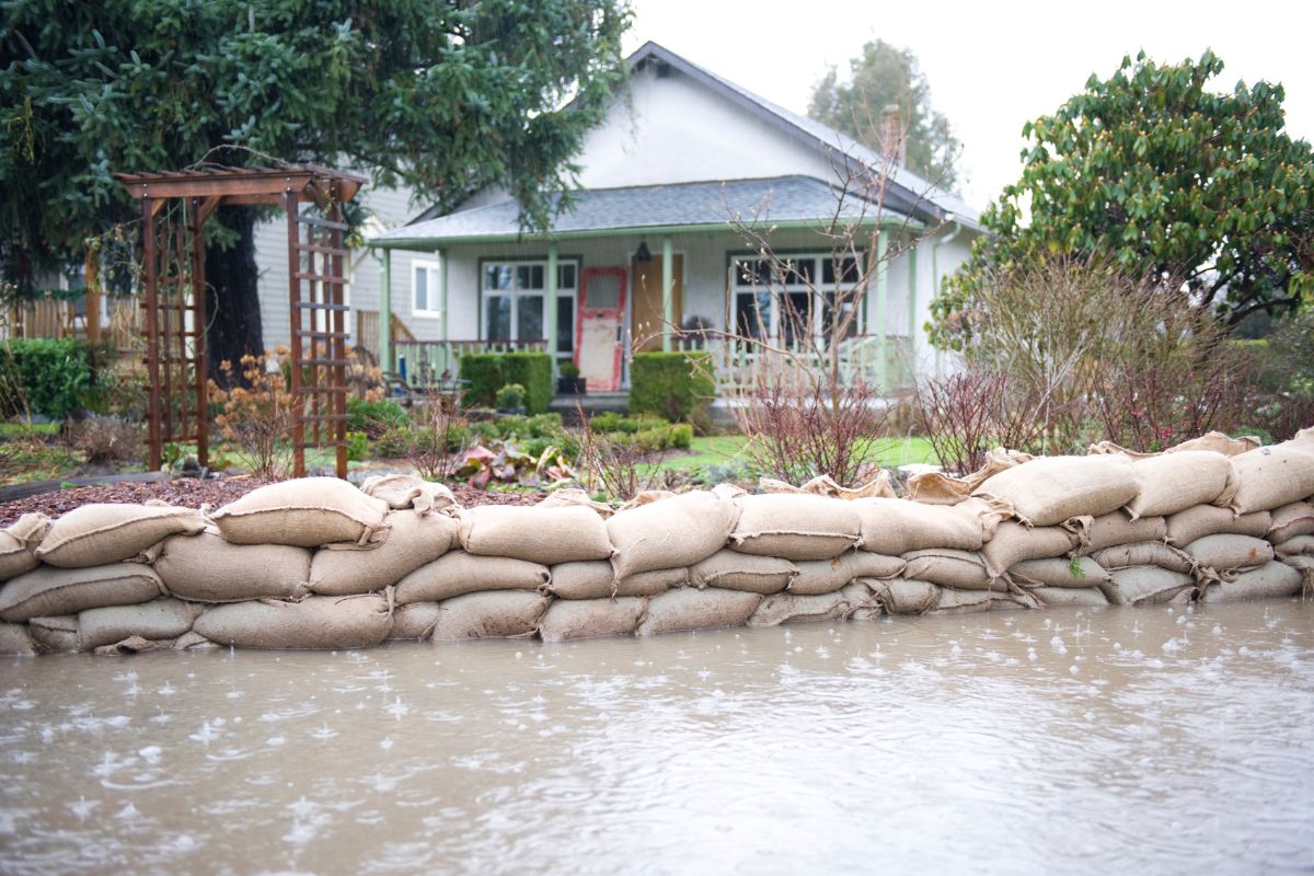 What You Need To Know About Flood Insurance - SavingK