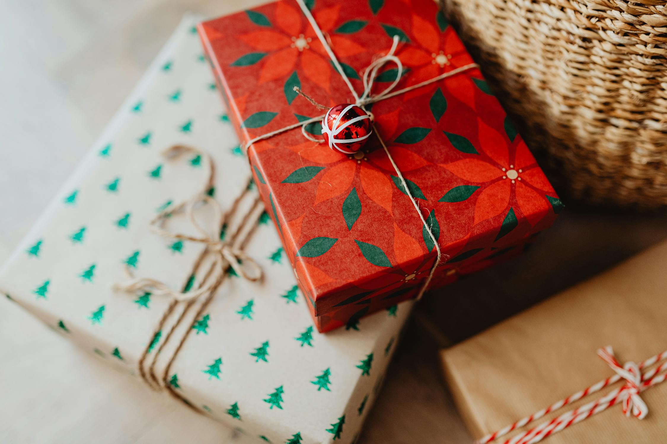 Complete Guide to Returning Gifts After the Holidays - SavingK