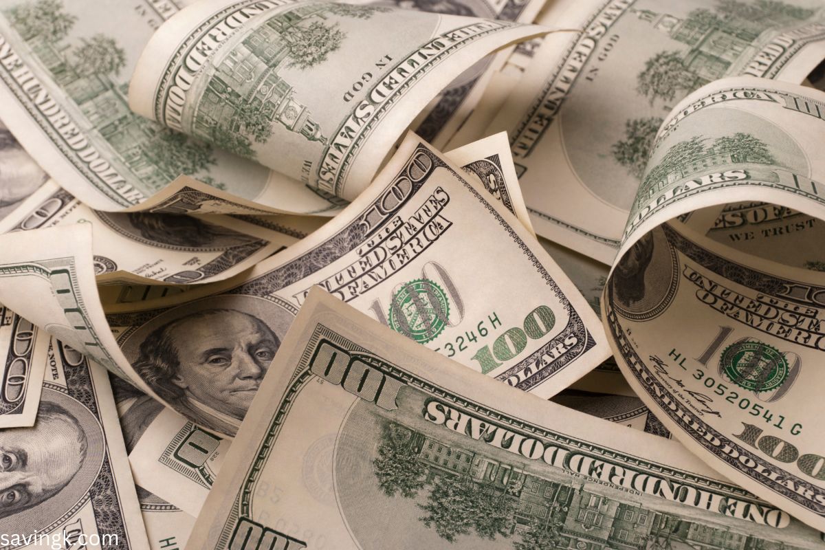 Old Money vs. New Money: Understanding the Wealth Divide - SavingK