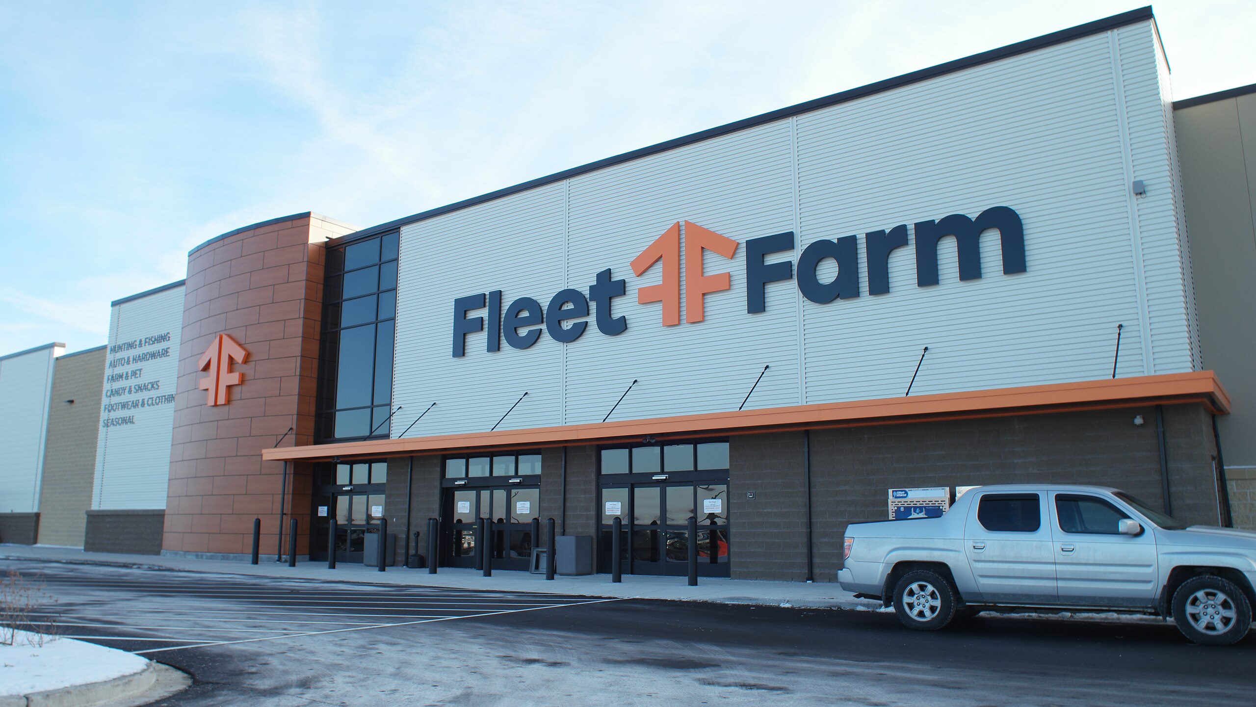 10 Smart Ways To Save Money At Fleet Farm - SavingK